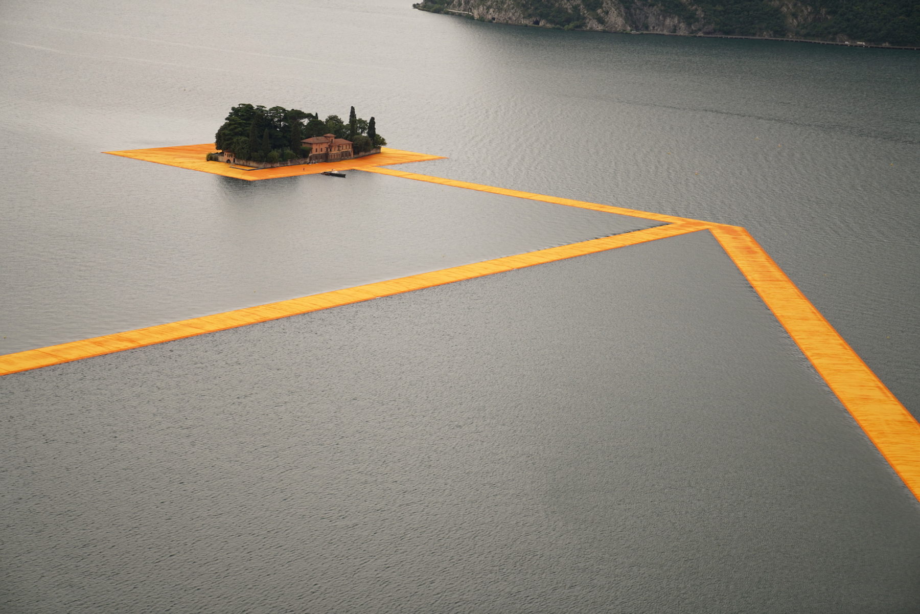 Giant floating piers on Italian lake, by Christo - Most Beautiful Spots