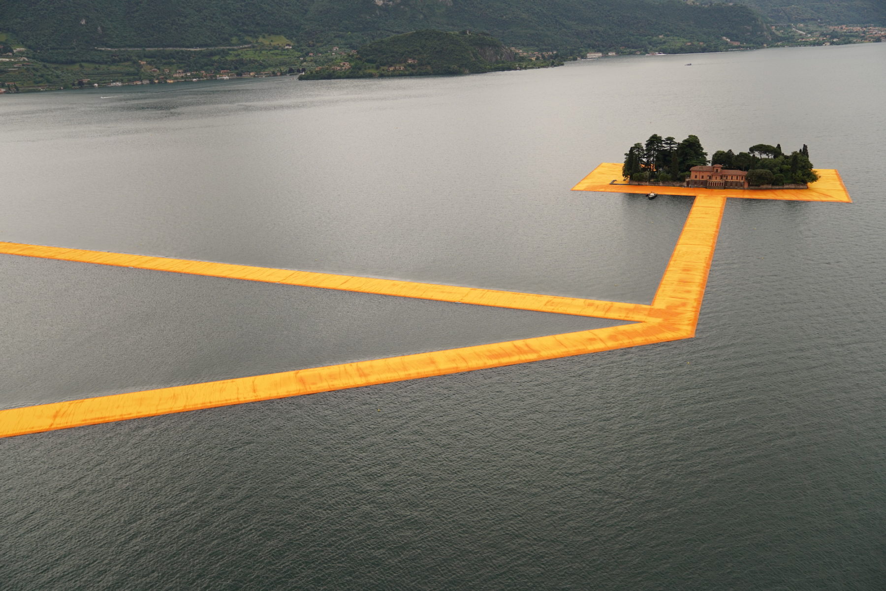 Giant floating piers on Italian lake, by Christo - Most Beautiful Spots